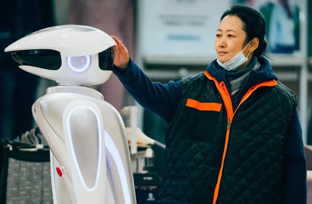 Festivales: Crítica de “Caught By the Tides”, película de Jia Zhang-ke ...